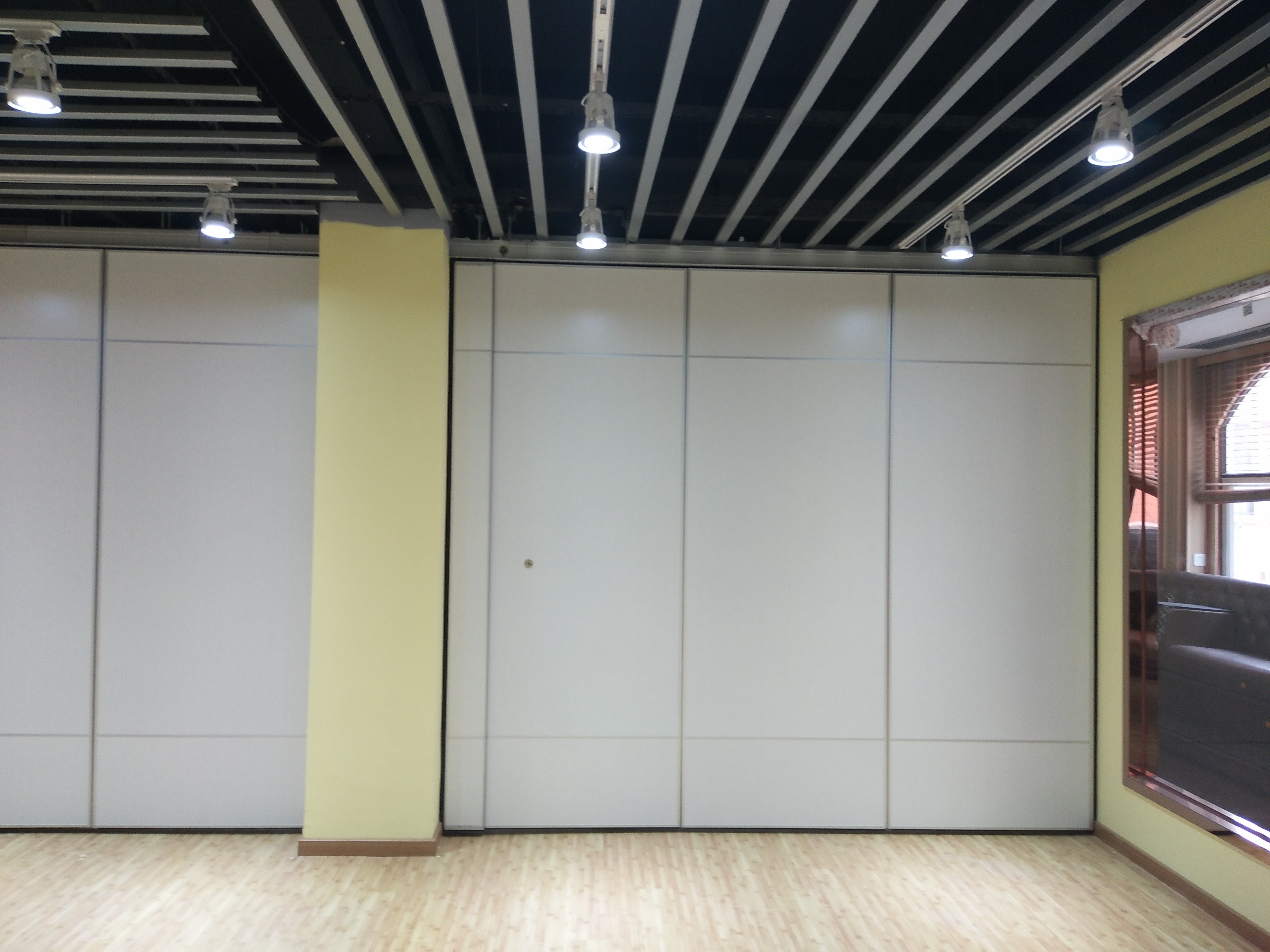 Commercial Movable Track Sliding Partition Walls Panel thickness 85 mm