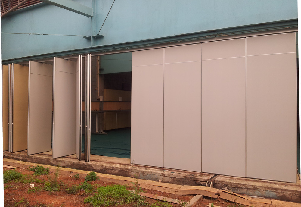 Top Hanging MDF Operable Partition Wall Systems / Classroom Acoustic ...