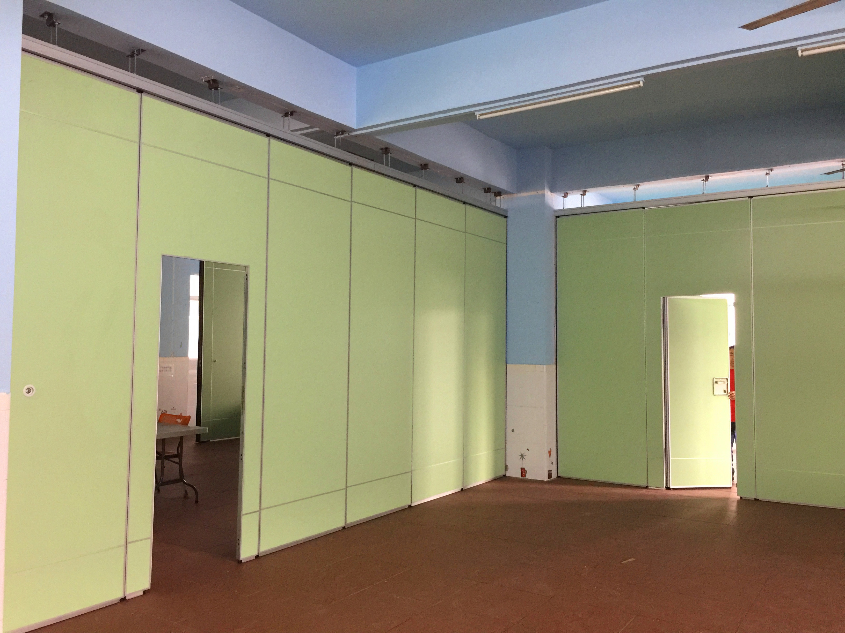 Floor To Ceiling Office Sliding Partition Wall Removable Track And Wheels