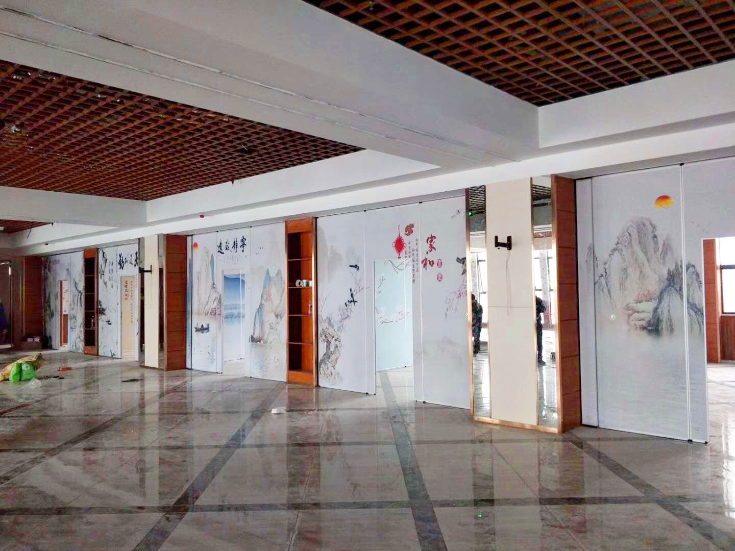 Top Hanging Folding Sliding Partition Wall For Exhibition Hall / Art ...